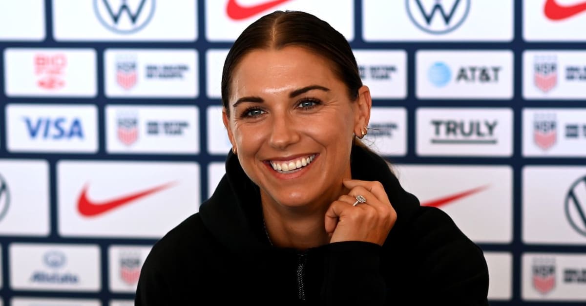 USWNT Star Alex Morgan Honors Her Daughter With This Sweet Accessory ...