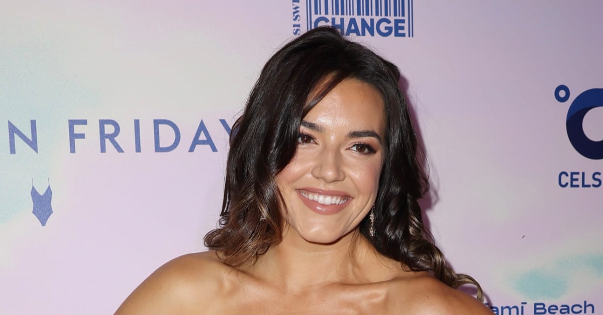 Mady Dewey Breaks Down How To Successfully Take A Social Media Detox And Why Its Good For You