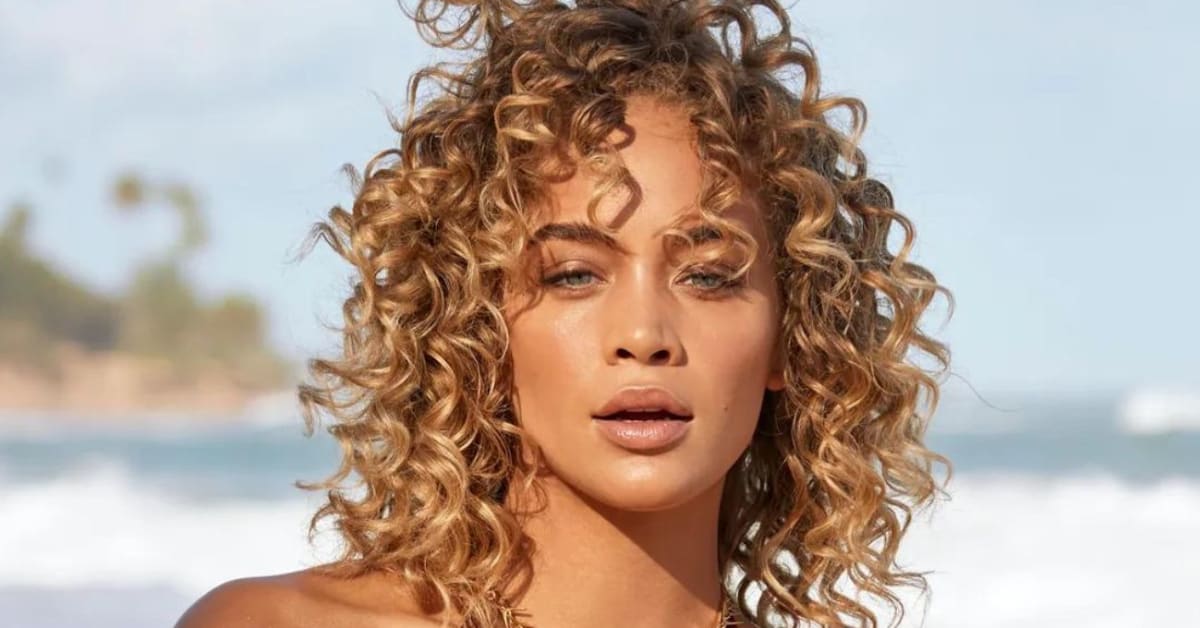 2023 SI Swimsuit Model Jasmine Sanders Says She’s ‘Never Felt More ...