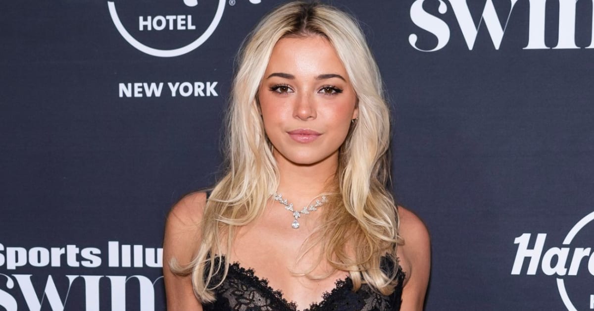 2023 SI Swimsuit Model Olivia Dunne Flaunts Gymnastics Skills on the ...