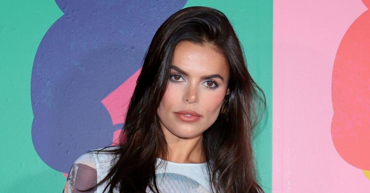 2023 SI Swimsuit Cover Model Brooks Nader Celebrates Jewelry Launch ...