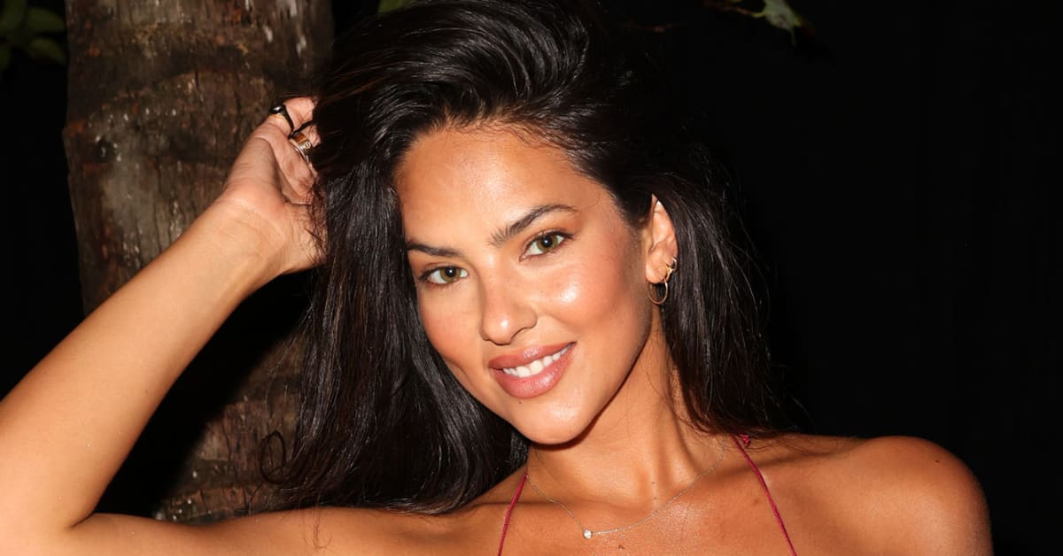 SI Swimsuit Model Christen Harper Co-Launches Wellness Community App ...