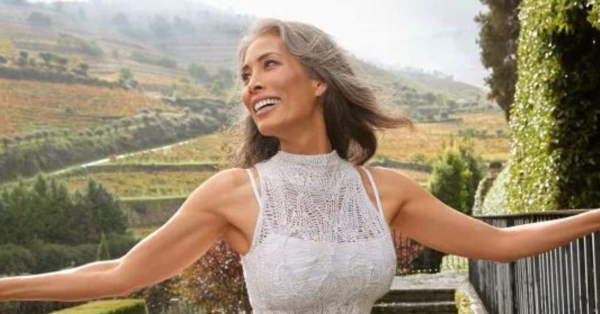 Nina Cash Joins SI Swimsuit for 60th Anniversary Issue - Sports ...