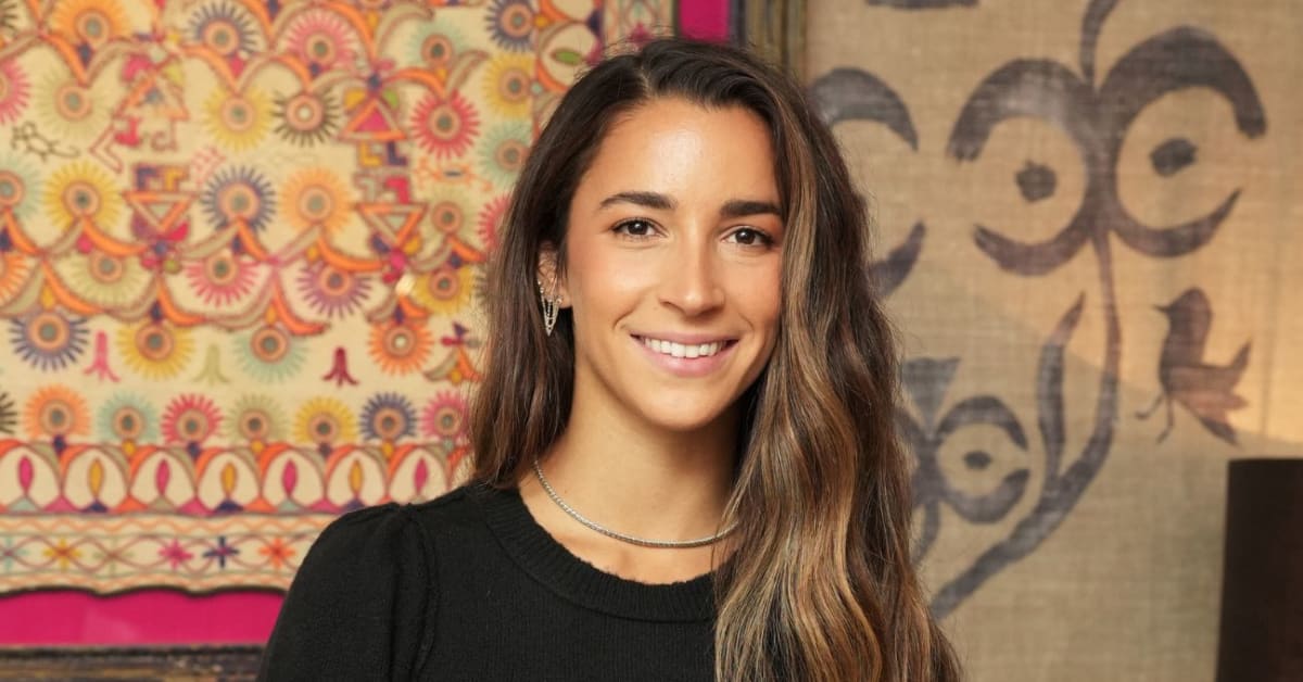 Aly Raisman Makes Her ESPN Broadcasting Debut as a Gymnastics Analyst ...