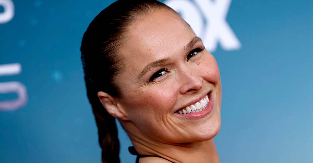 Watch: Ronda Rousey Brought Out Her Best Skills for Her SI Swimsuit ...